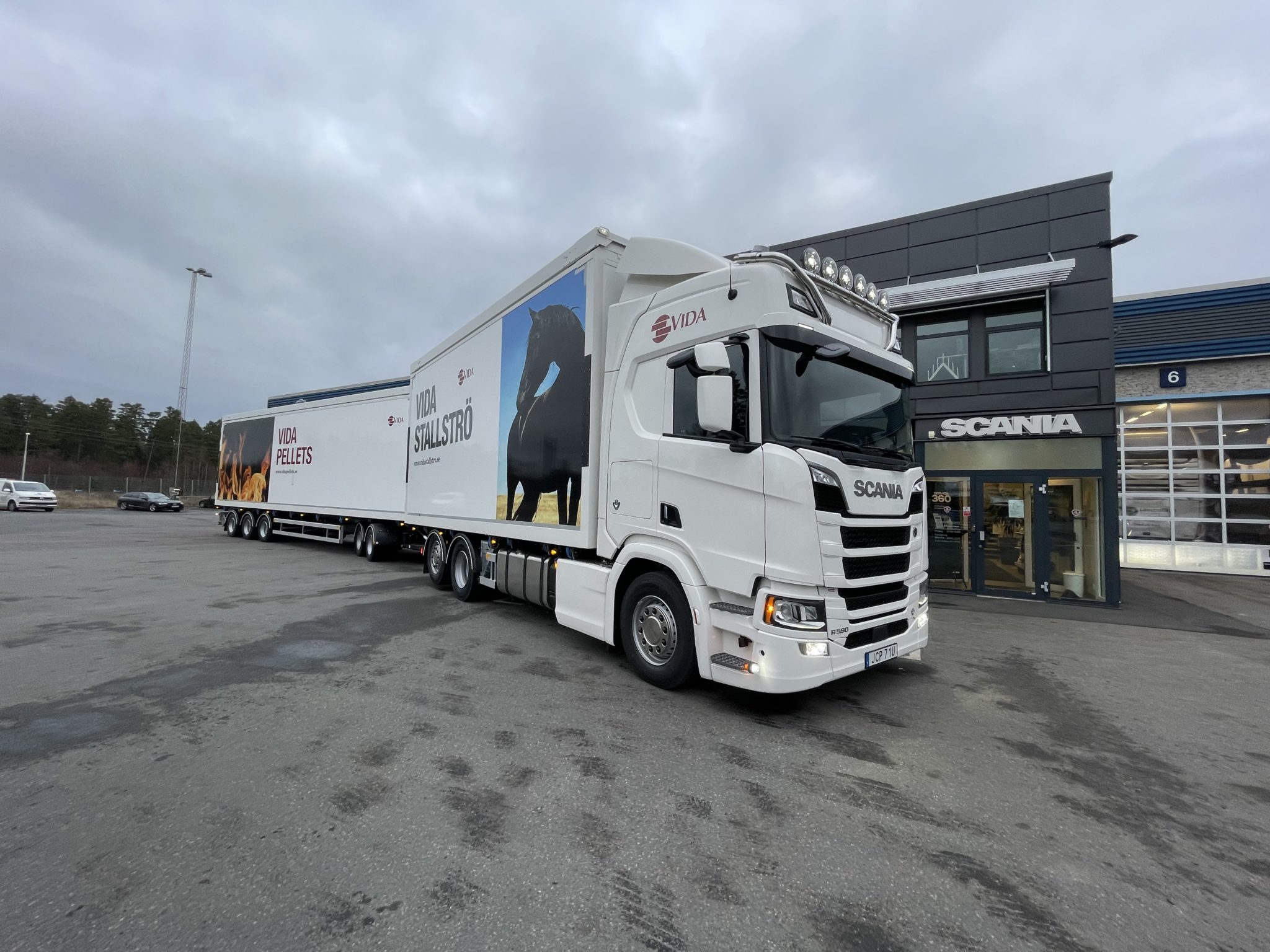 Scania R590 6X2*4 komplett flexoekipage - Svenstigs
